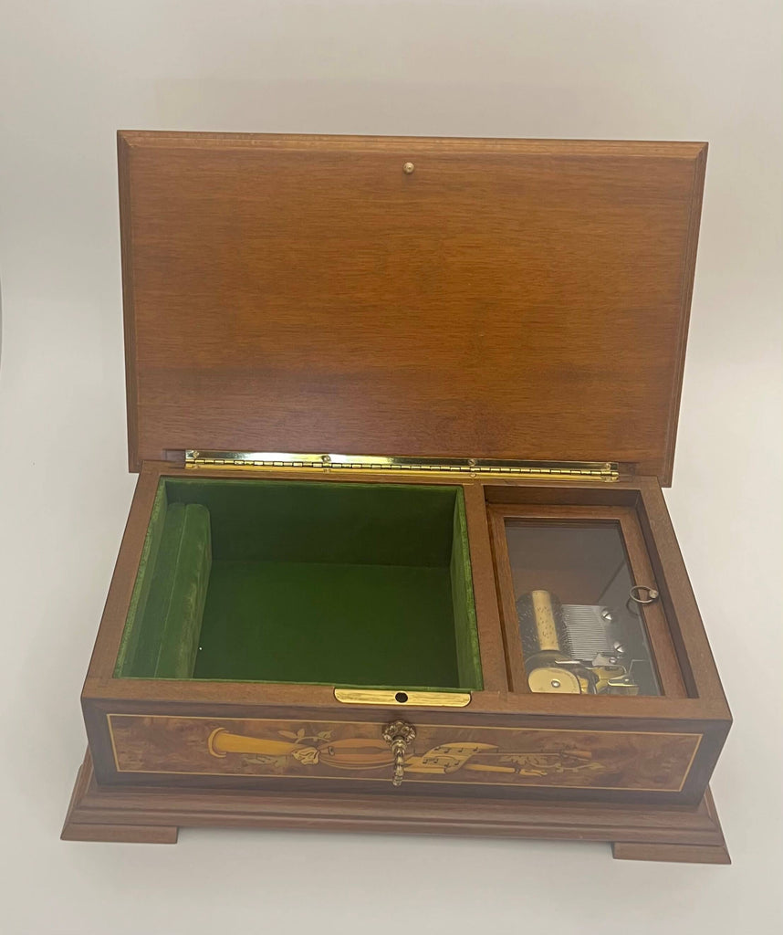 #127 Music Box – TheMusicBoxShop