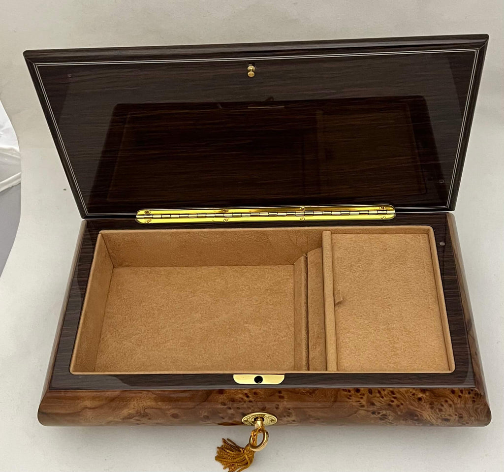 #136 Music Box – TheMusicBoxShop