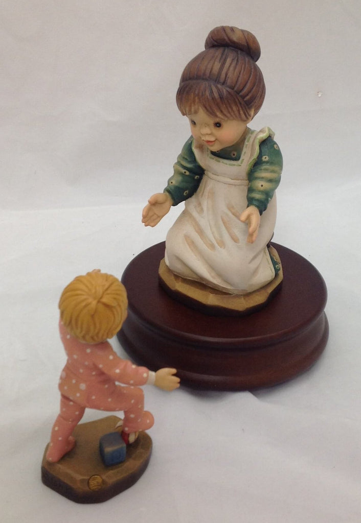 #363 Figurine\Sarah Kay – TheMusicBoxShop