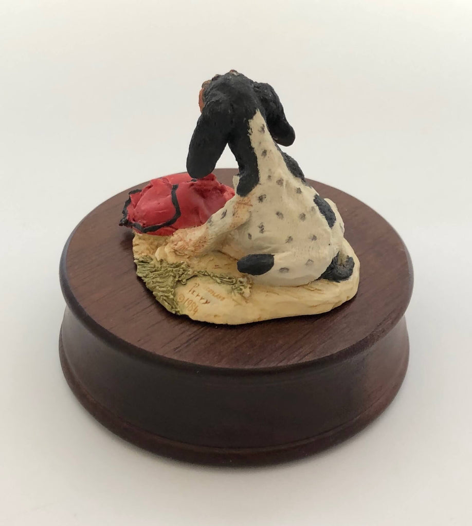#694 Figurine – TheMusicBoxShop