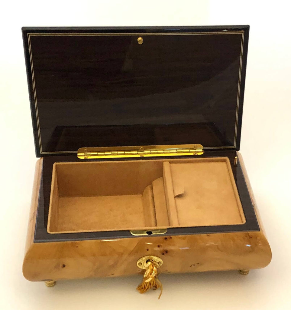 #17 Music Box – TheMusicBoxShop